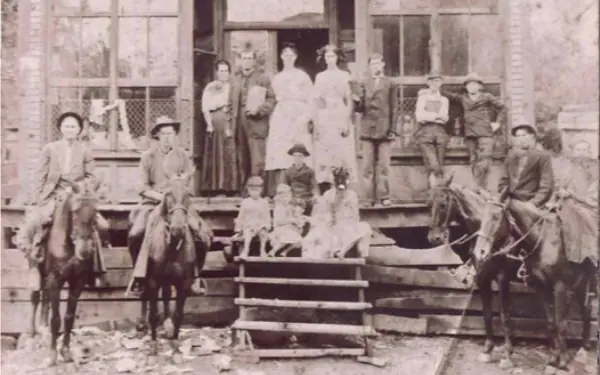 This photo was originally sent to us by Hatfield and McCoy Feud ...