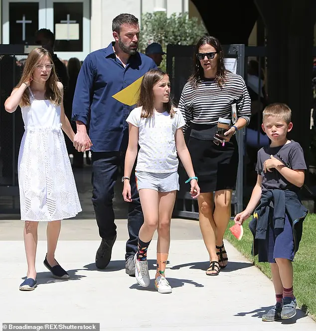 ennifer Garner and Ben Affleck's 15-year-old daughter, formerly ...